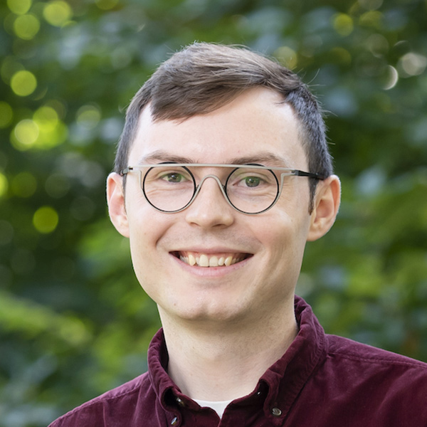 Contact us - Admission & Aid - Reed College